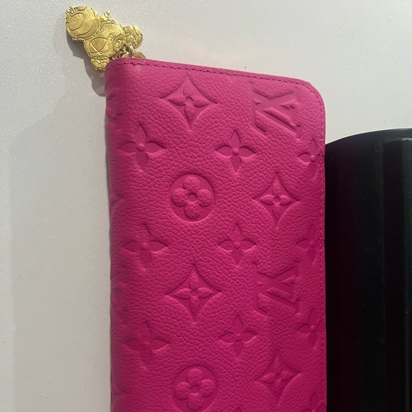 no brand | Bags | Louis Vuitton Fuchsia Embossed Wallet With Gold ...